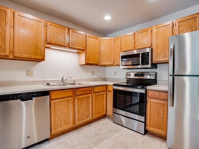 2 BR, 2 BA Apartment 1 Riverplace Dr Unit 216, La Crosse, WI 54601