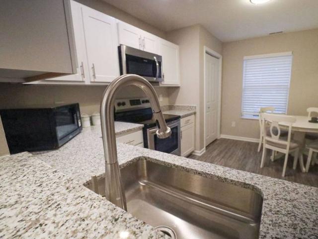 2 BR, 2 BA Apartment 2400 Hemlock Drive Unit 3835, Dayton, OH 45431