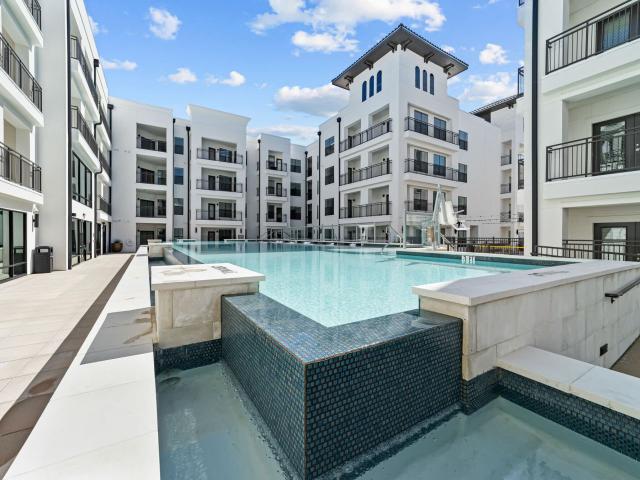 2 BR, 2 BA Apartment 2400 Summer Lee Drive Unit 226, Rockwall, TX 75032