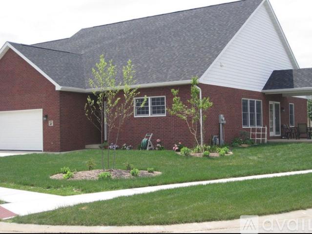 2 BR, 2 BA Apartment 2401 Aaron Court, Unit 2401, Springfield, IL 62704
