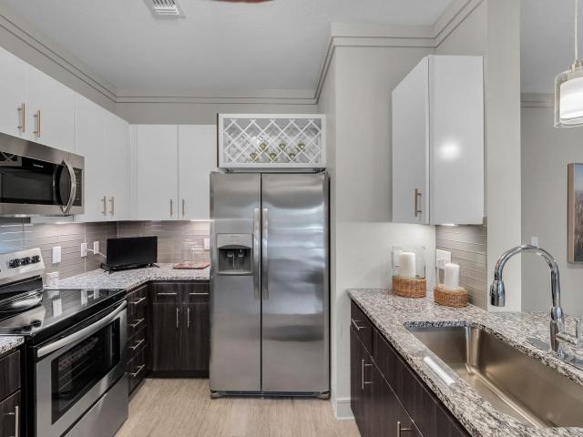 2 BR, 2 BA Apartment 2401 Lakewood Ranch Blvd N Unit 1401, Sarasota, FL 34240
