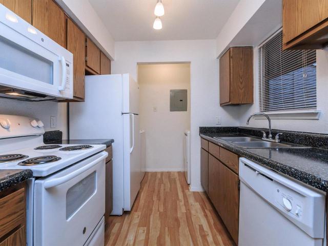 2 BR, 2 BA Apartment 2401 Stone Hollow Drive Unit 1 111, Brenham, TX 77833