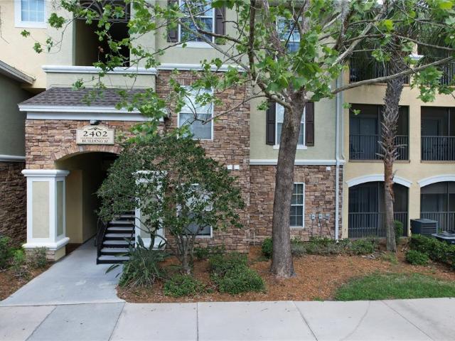 2 BR, 2 BA Apartment 2402 Courtney Meadows Ct, Tampa, FL 33619