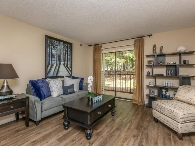2 BR, 2 BA Apartment 2403 Lake Brandt Place Unit 2408 Q, Greensboro, NC 27455