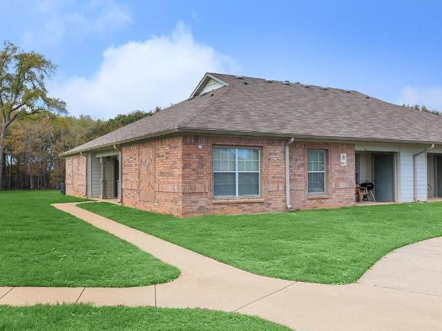 2 BR, 2 BA Apartment 2405 JJ Flewellen Road, Waco, TX 76704