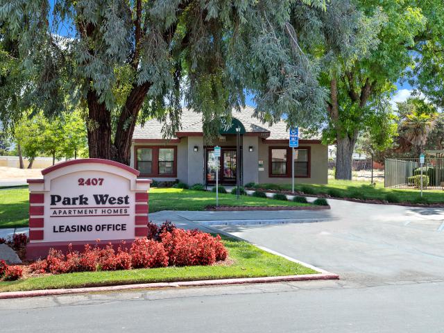 2 BR, 2 BA Apartment 2407 West Alamos Avenue Unit B227, Fresno, CA 93705