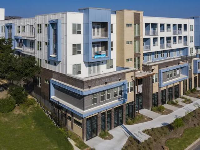 2 BR, 2 BA Apartment 2435 E Riverside Dr Suite #113, Austin, TX 78741