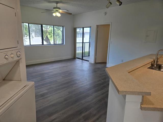 2 BR, 2 BA Apartment 2445 Southwest 18th Terrace, Fort Lauderdale, FL 33315
