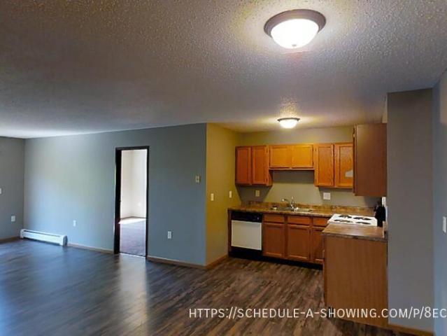 2 BR, 2 BA Apartment 2445 Werner St Marquette, MI 49855
