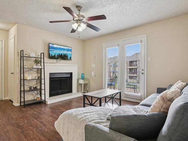 2 BR, 2 BA Apartment 248 East Southwest Parkway Unit 0704, Lewisville, TX 75067