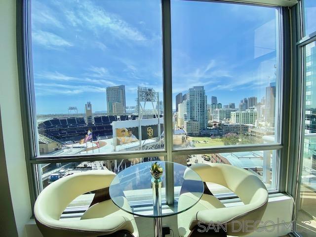 2 BR, 2 BA Apartment 253 Tenth Avenue, San Diego, CA 92101