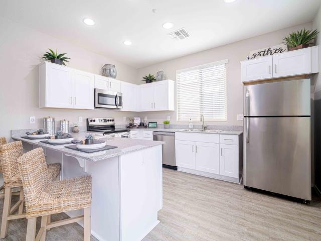 2 BR, 2 BA Apartment 2500 South 99th Avenue Unit 076, Tolleson, AZ 85353