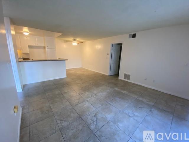 2 BR, 2 BA Apartment 2521 West Sunflower Avenue, Unit P1, Santa Ana, CA 92704