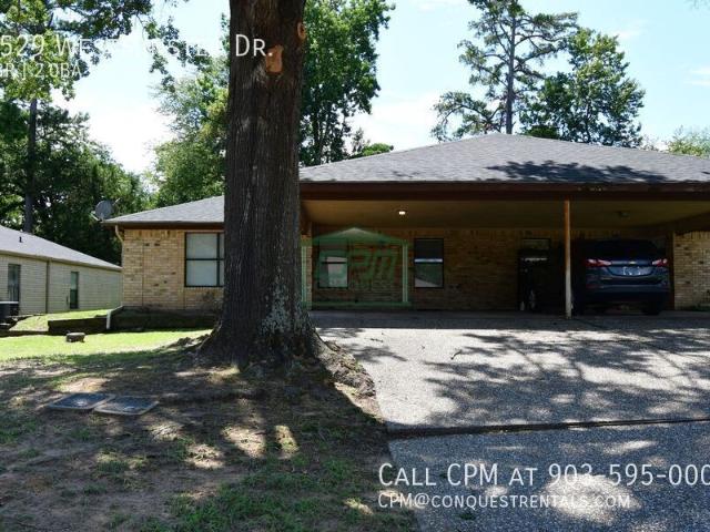2 BR, 2 BA Apartment 2529 Westminster Dr Tyler, TX 75701