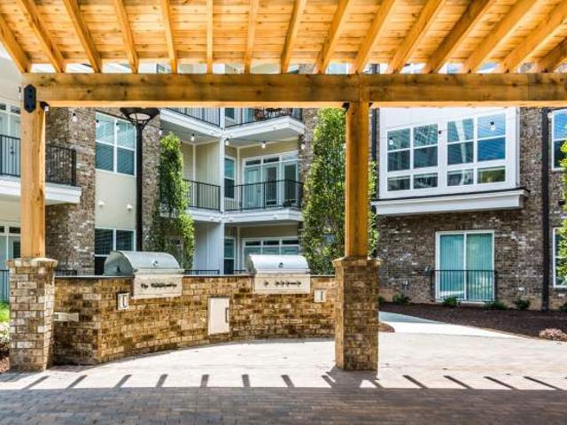 2 BR, 2 BA Apartment 2532 N Decatur Rd, Decatur, GA 30033
