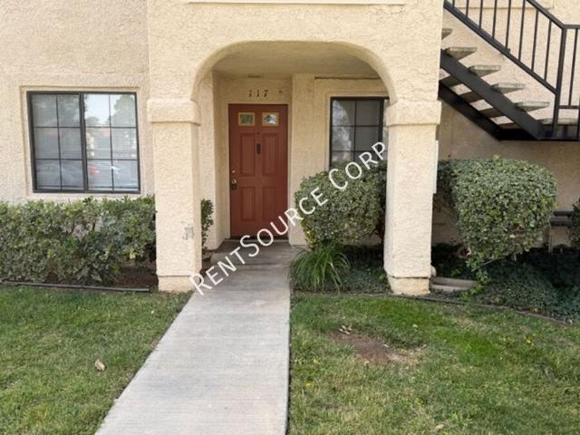 2 BR, 2 BA Apartment 2554 Olive Dr, Palmdale, CA 93550