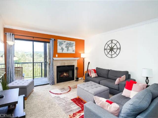 2 BR, 2 BA Apartment 25561 Indian Hill Ln, Laguna Hills, CA 92653