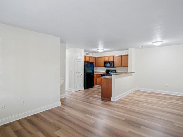 2 BR, 2 BA Apartment 256 Northridge Oval Unit 1208, Cleveland, OH 44144