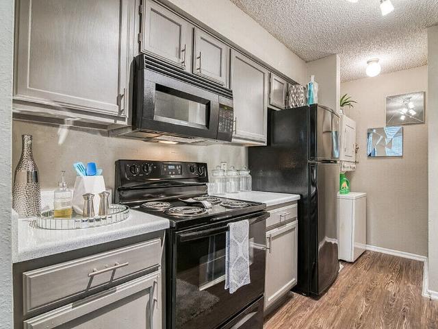 2 BR, 2 BA Apartment 26001 Budde Road Unit 3302, Spring, TX 77380