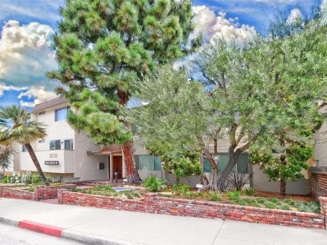 2 BR, 2 BA Apartment 26130 Narbonne Ave, Lomita, CA 90717