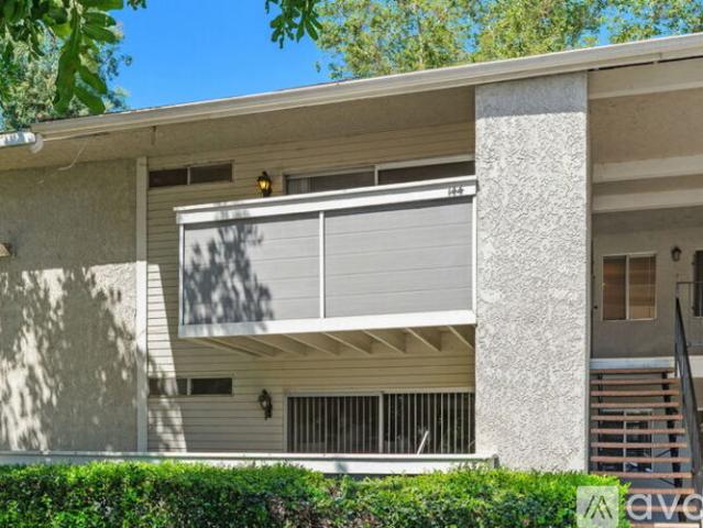 2 BR, 2 BA Apartment 26200 Redlands Blvd, Unit Unit# 144, Redlands, CA 92373