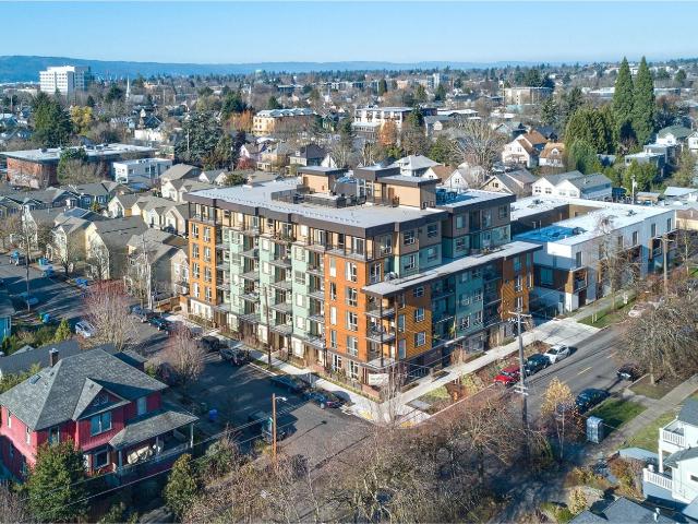 2 BR, 2 BA Apartment 2621 NE 7th Ave Unit 301, Portland, OR 97212