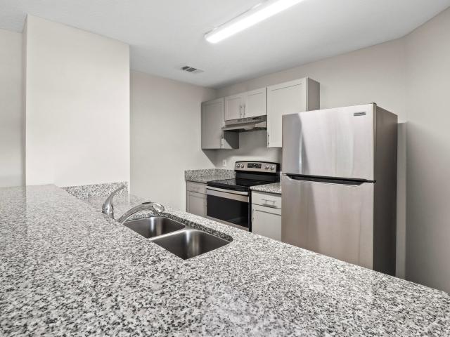 2 BR, 2 BA Apartment 2625 Heathcote Drive, Fort Pierce, FL 34982