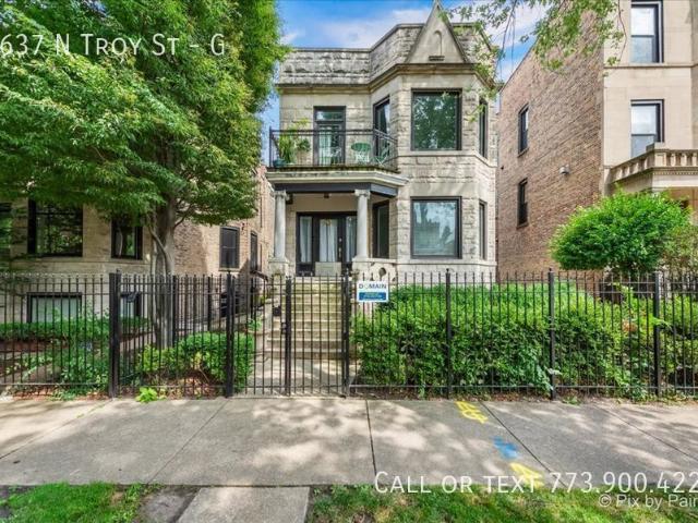2 BR, 2 BA Apartment 2637 N Troy St, Chicago, IL 60647