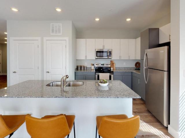 2 BR, 2 BA Apartment 2650 Creekhollow Road Unit 01 200, Plainfield, IN 46168