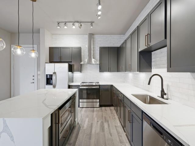 2 BR, 2 BA Apartment 2660 North Haskell Avenue Unit 3117, Dallas, TX 75204