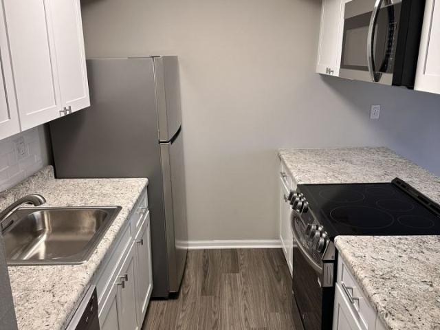 2 BR, 2 BA Apartment 2666 Regal Pine Ct Unit 416B, Ballwin, MO 63011