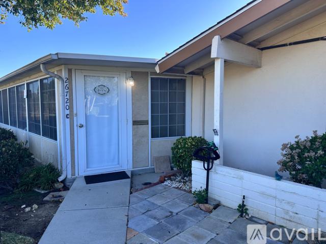 2 BR, 2 BA Apartment 26720 Oak Crossing Rd, Unit C, Santa Clarita, CA 91321