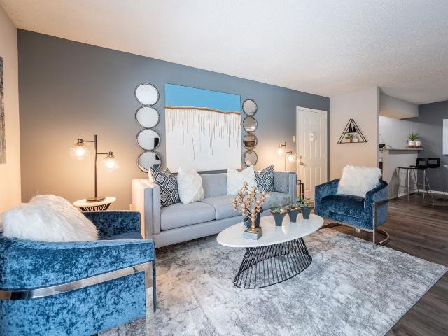 2 BR, 2 BA Apartment 2700 Central Drive Unit 1005D, Bedford, TX 76021