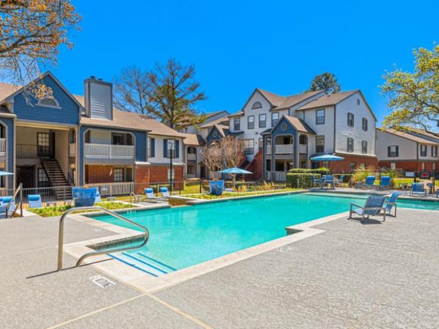 2 BR, 2 BA Apartment 2701 Parkview Lane Unit 1326, Bedford, TX 76022