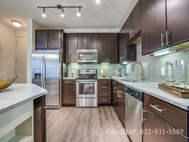 2 BR, 2 BA Apartment 2701 Planters St,, Sugar Land, TX 77479