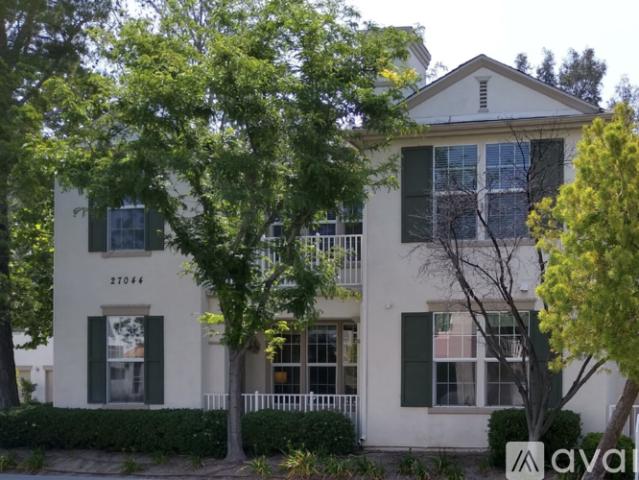 2 BR, 2 BA Apartment 27044 Victoria Ln, Unit 103, Santa Clarita, CA 91355