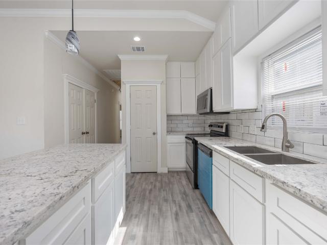 2 BR, 2 BA Apartment 2708 Sam Wilson Street, Houston, TX 77020