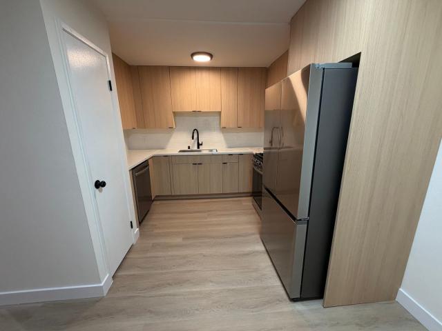 2 BR, 2 BA Apartment 2724 Abbot Kinney Boulevard Unit 303, Venice, CA 90291