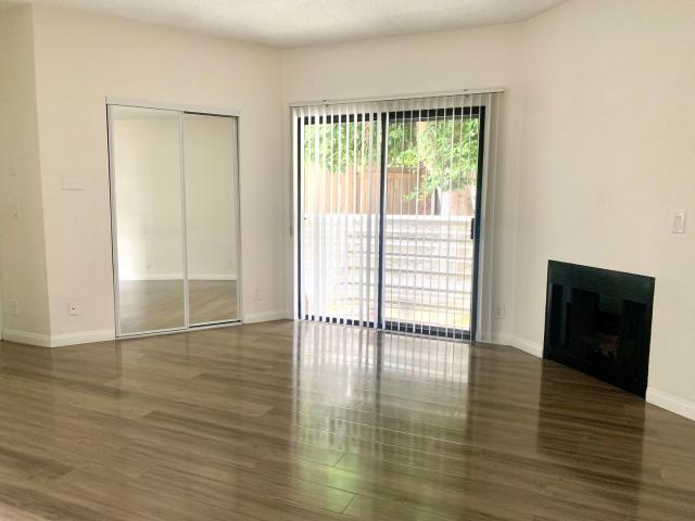 2 BR, 2 BA Apartment 2724 Abbot Kinney Boulevard Unit 308, Venice, CA 90291
