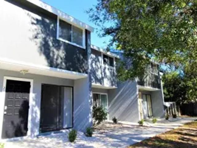 2 BR, 2 BA Apartment 2744 Proctor Rd, Sarasota, FL 34231