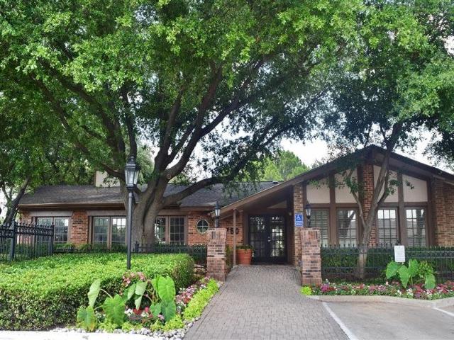 2 BR, 2 BA Apartment 2750 E Trinity Mills Rd Unit 1104, Carrollton, TX 75006