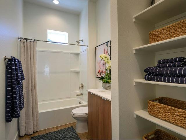 2 BR, 2 BA Apartment 2755 Estrella Parkway Unit 211, Goodyear, AZ 85338