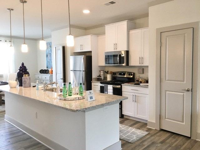 2 BR, 2 BA Apartment 275 Hazel Mill Road Unit 06 101, Asheville, NC 28806