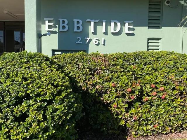 2 BR, 2 BA Apartment 2761 Taft St, Hollywood, FL 33020