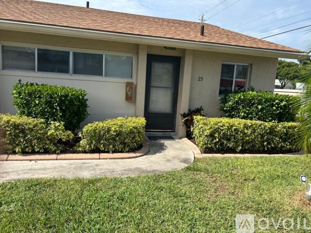 2 BR, 2 BA Apartment 2779 Woodgate Lane, Unit 25, Sarasota, FL 34231