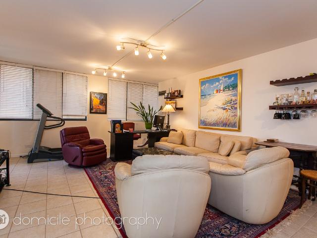 2 BR, 2 BA Apartment 2800 North Orchard Street, Chicago, IL 60657