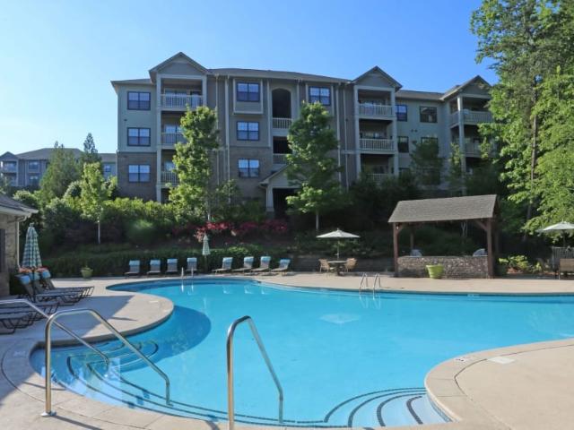 2 BR, 2 BA Apartment 2800 Riverview Rd Unit 823, Birmingham, AL 35242