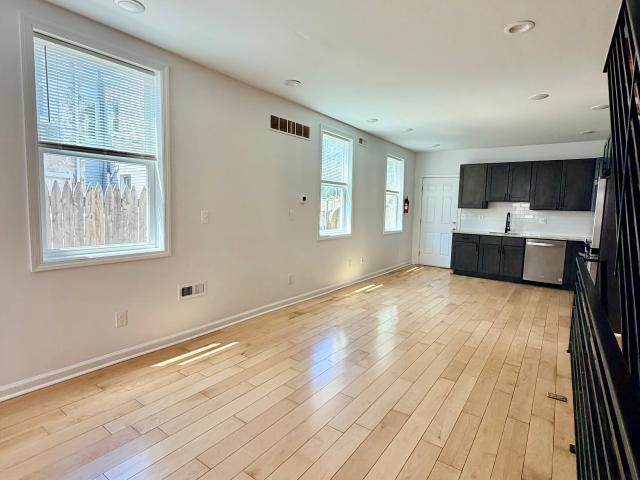 2 BR, 2 BA Apartment 2802 W AGATE ST, Philadelphia, PA 19134