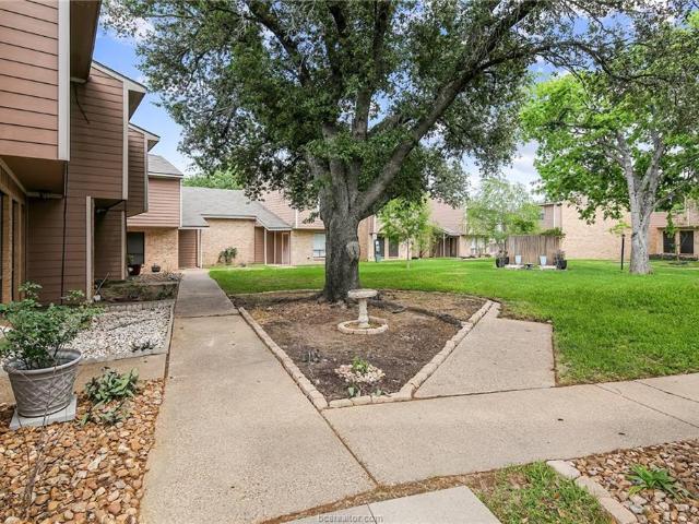 2 BR, 2 BA Apartment 2807 Wildflower Drive, Bryan, TX 77802