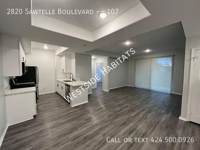 2 BR, 2 BA Apartment 2820 Sawtelle Boulevard, Los Angeles, CA 90064